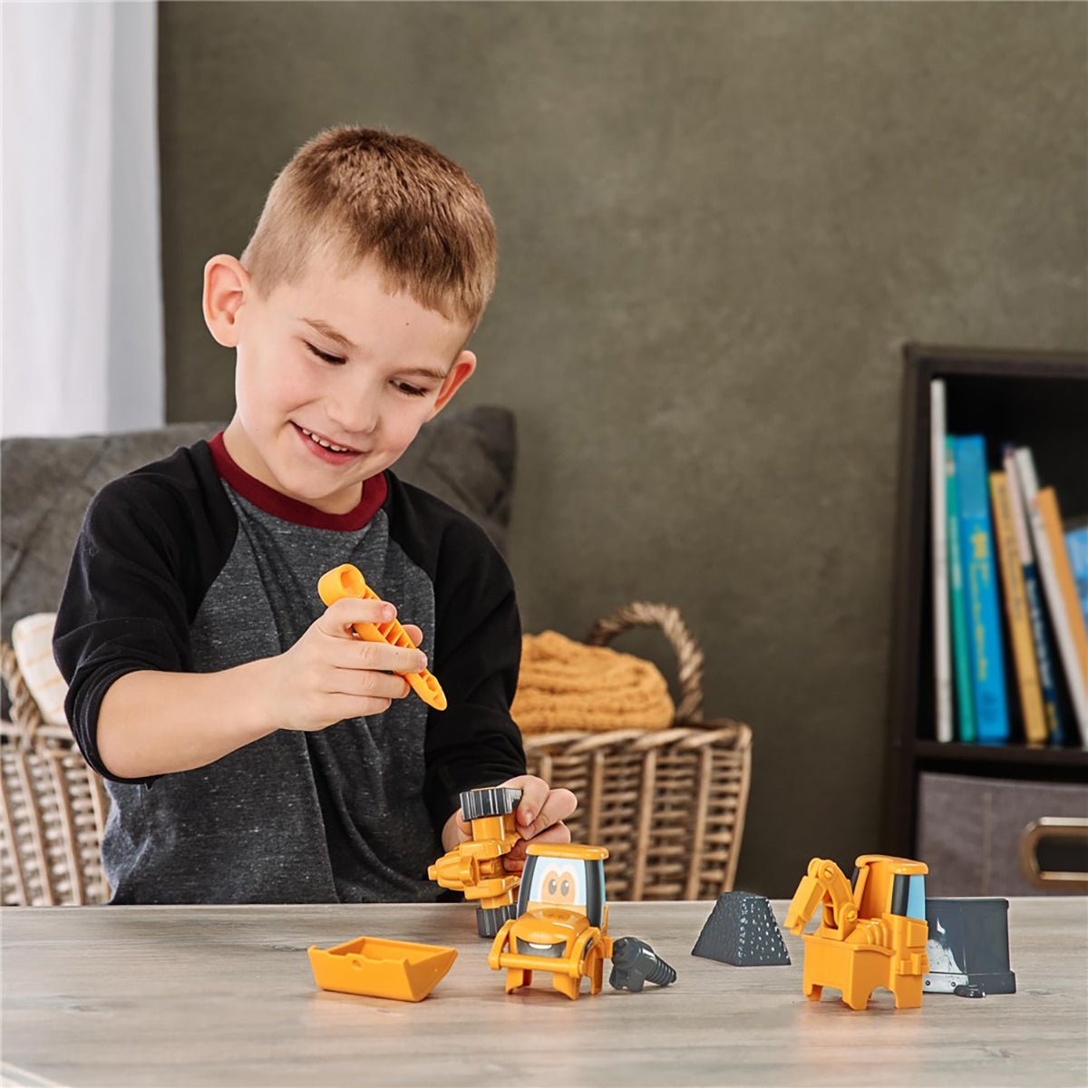 John Deere Build a Backhoe | John Deere- Lucas loves cars