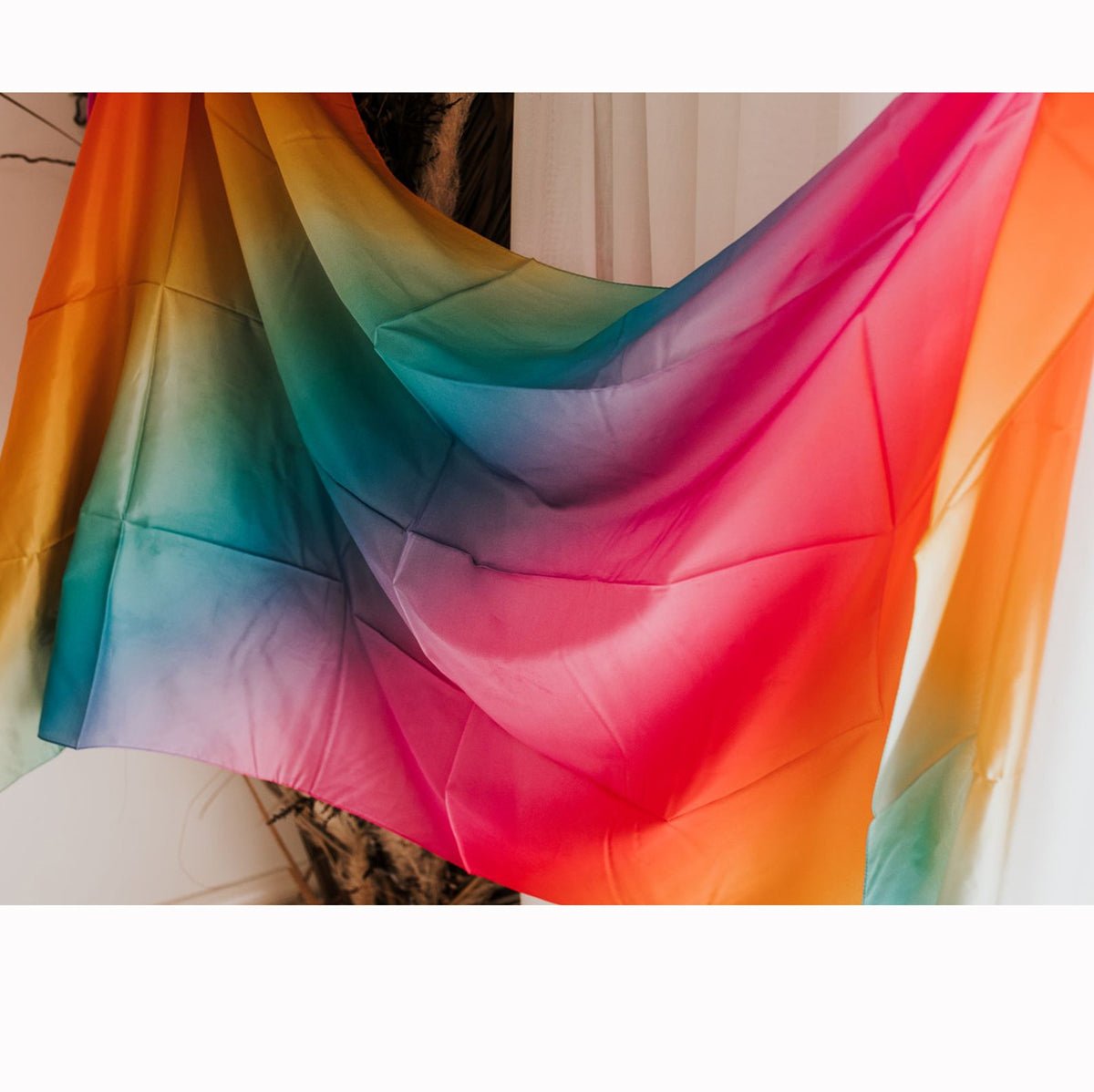 Play Silkies Jumbo Rainbow silk – Lucas loves cars