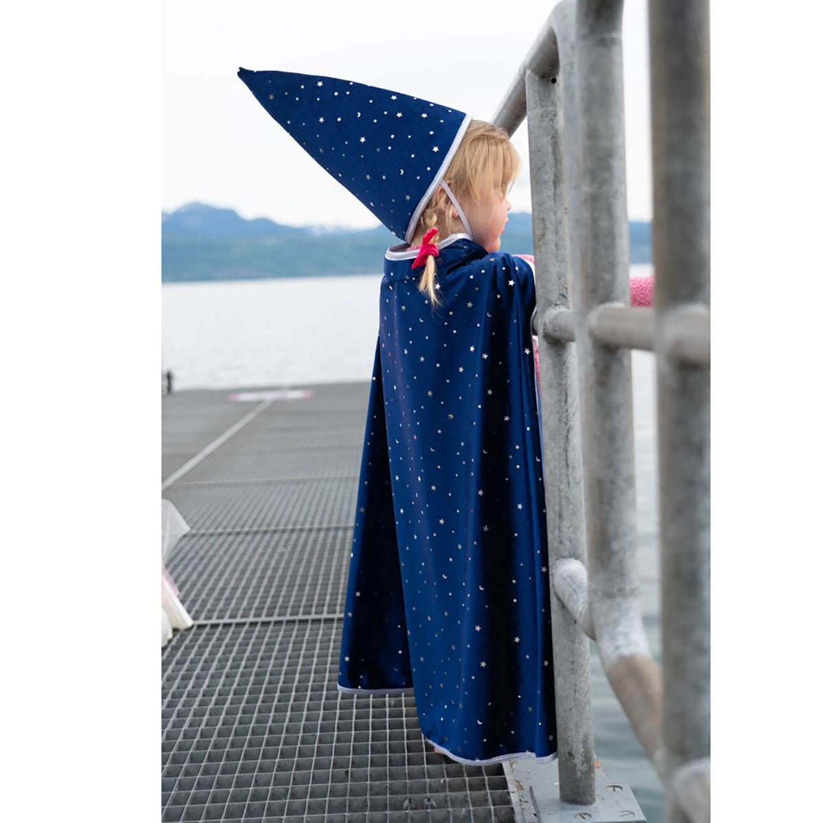 Sparkling Blue Wizard Cape – Lucas loves cars